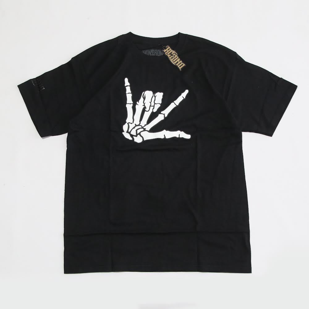Playera Aczino Mano Calavera x YonerOne – Universo Freestyle